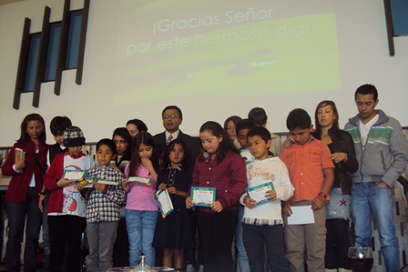 Jniños graduados Proyecto Felipe